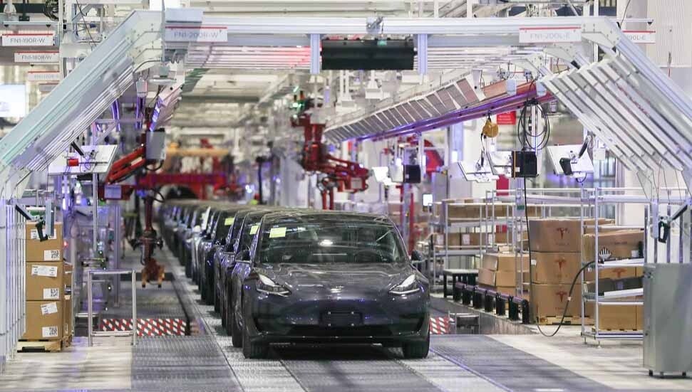Tesla'nın model Y'si Avrupa'da otomobil satışlarında ilk kez birinci