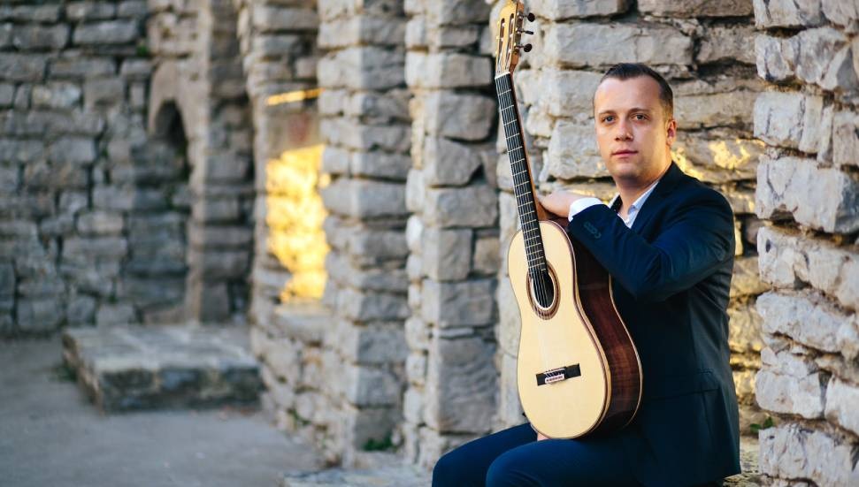 Bosna Hersekli Sanatçı Sanel Redzic, Lefkoşa'da klasik gitar resitali