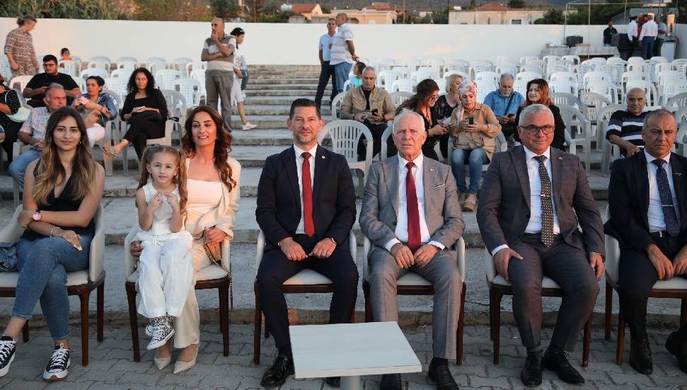 Zorlu Töre, 15'inci Zerdali Festivali'nin açılışına katıldı